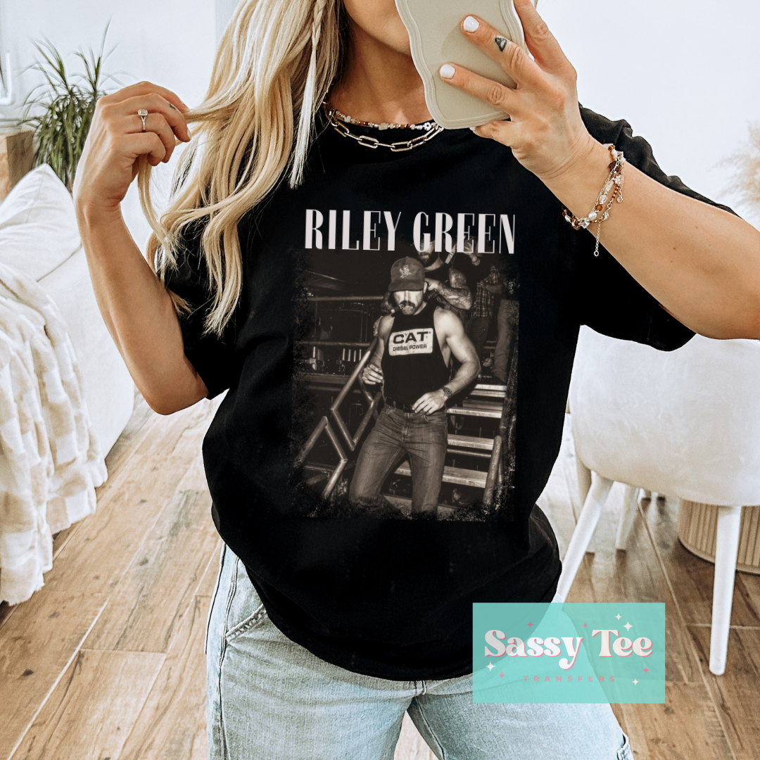 RILEY GREEN BACKSTAGE **Preorder/Restock Ships in 5-10 biz days ...